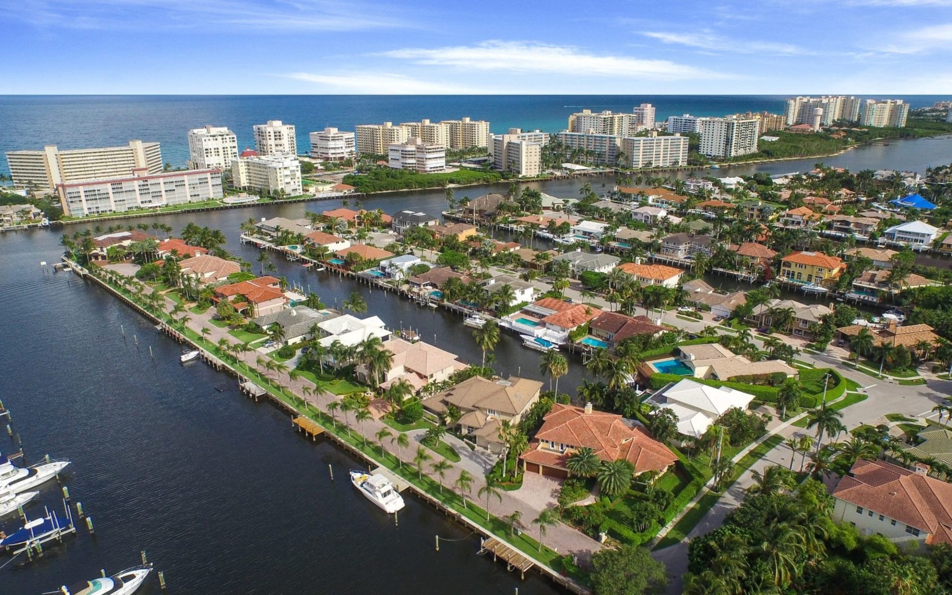 Discover Boca Raton Waterfront Homes – Luxury Awaits!