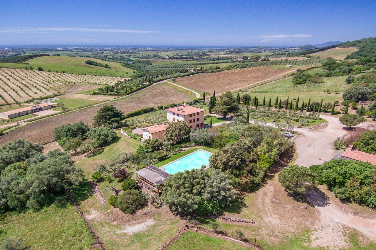 Italy - The Meyer Lucas Real Estate Team | South Florida Real Estate Agents