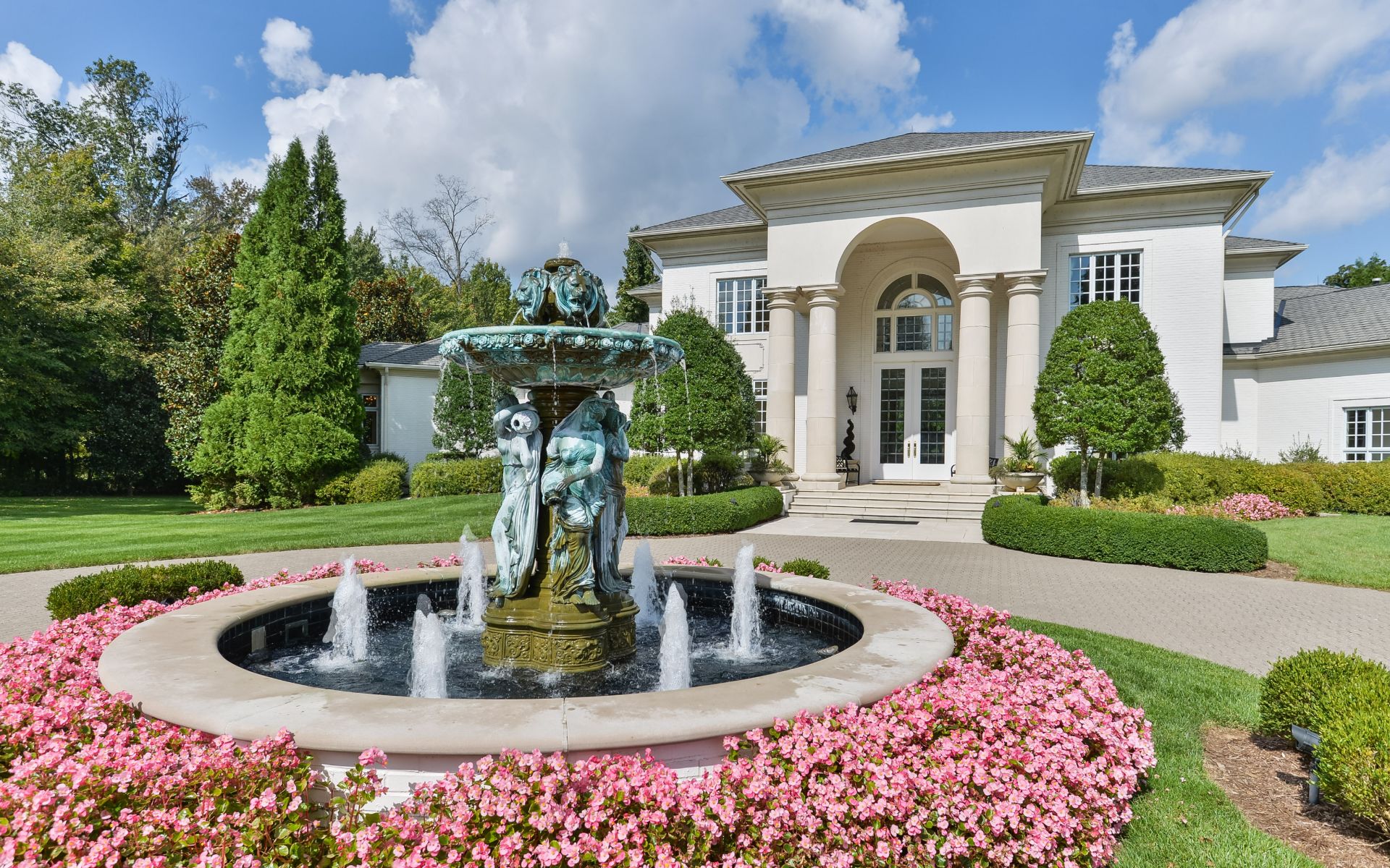Featured Properties | Crystalyn Noland | Louisville, Kentucky Real ...