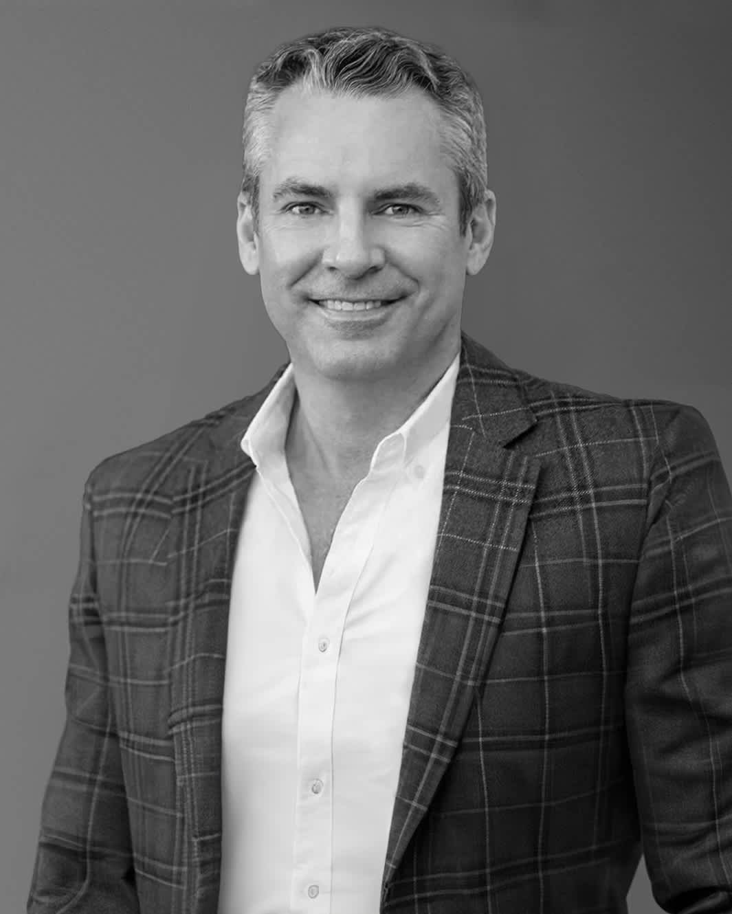 Associates | Carolwood | Beverly Hills Real Estate Agents