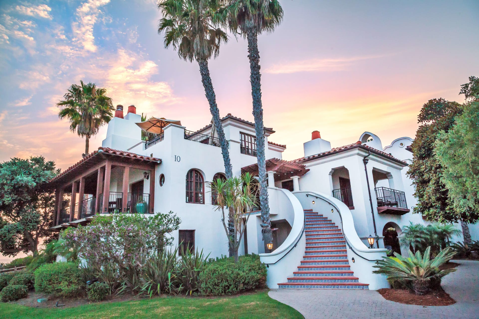 About Jess Danielle Roberts | Luxury Real Estate Specialist