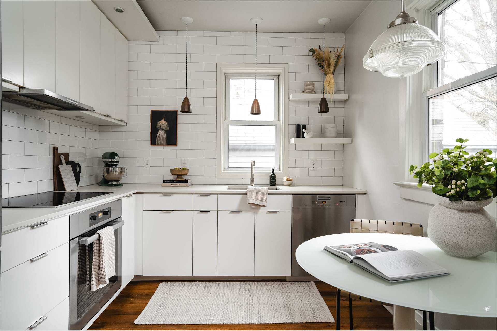 Meet the Jenny and Shane Simon | Real Estate Group