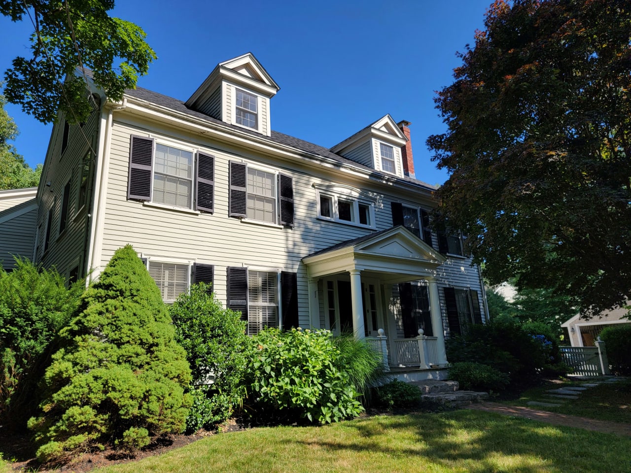 Antique Home Specialists | The Laurie Detwiler Team