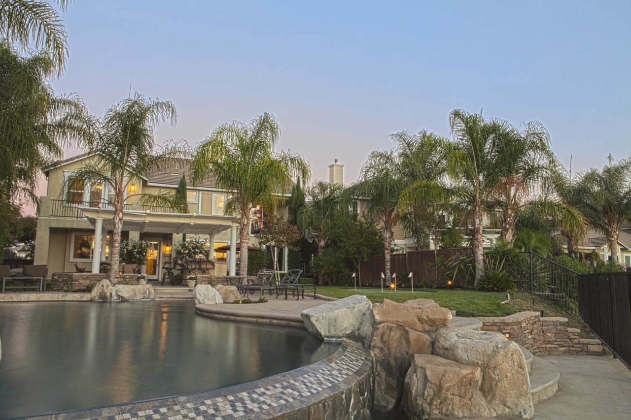 Contact Us - Hero Real Estate