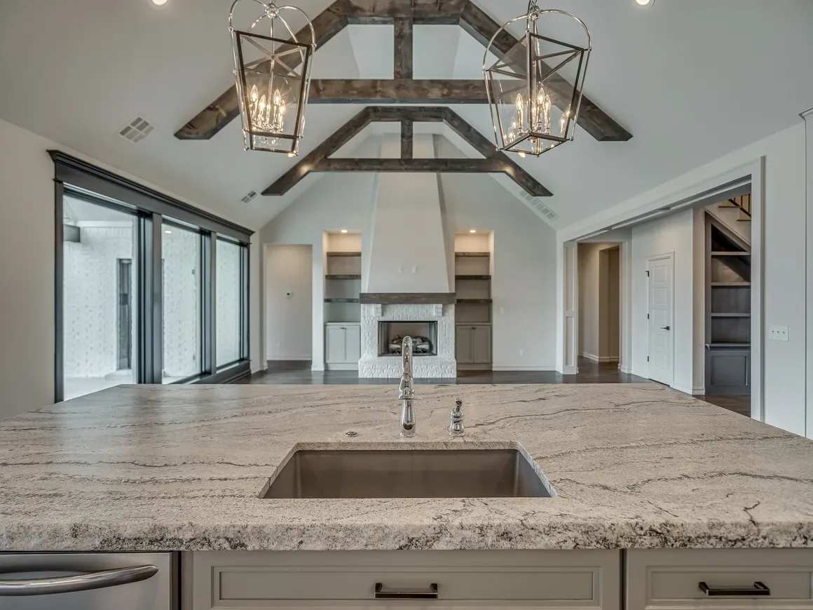 Your Top Tulsa Real Estate Team | Encore Builders