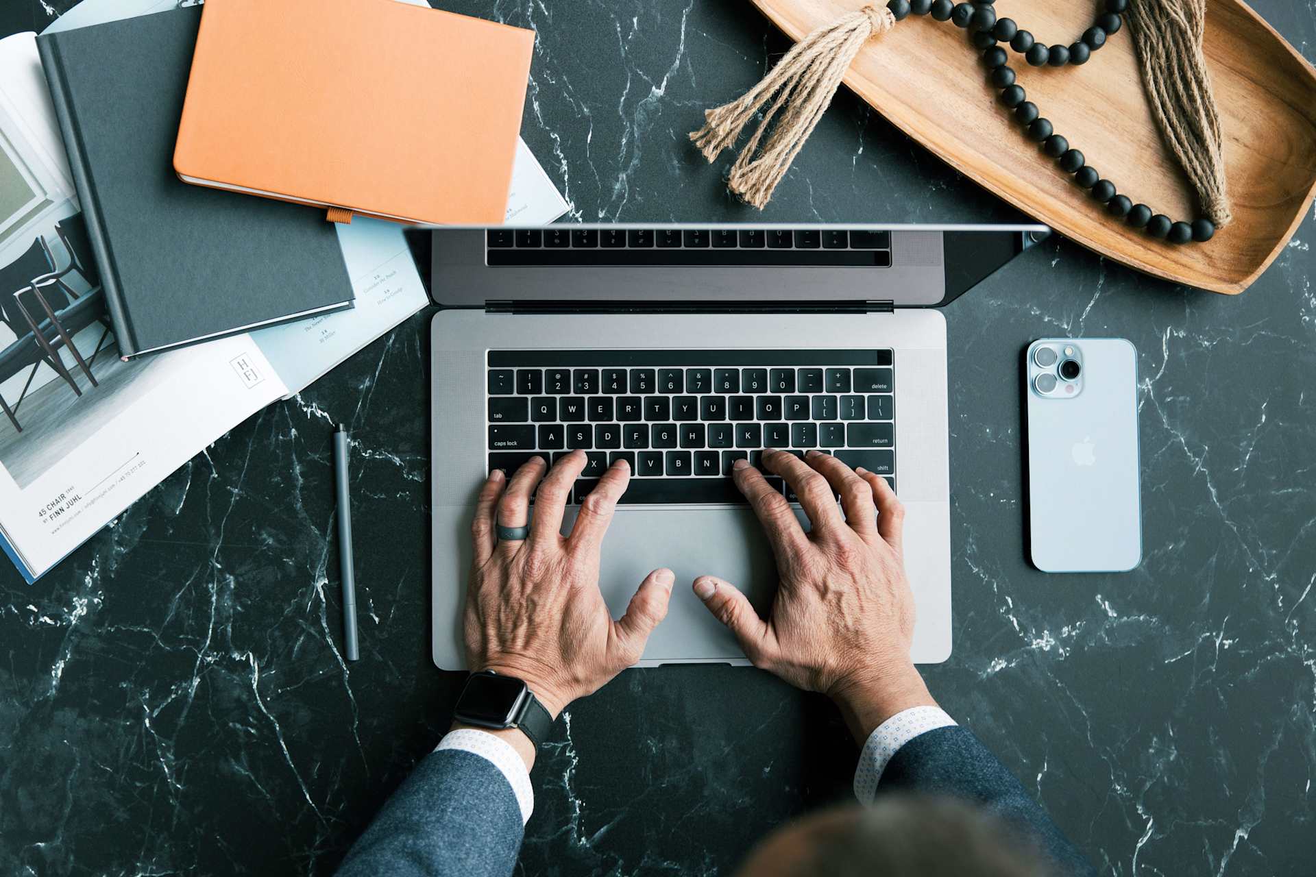 Get in Touch with Robert! | Robert Santangelo Group