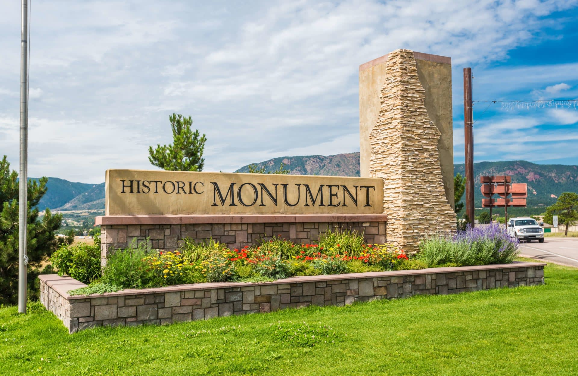 Monument Homes for Sale | Pink Realty