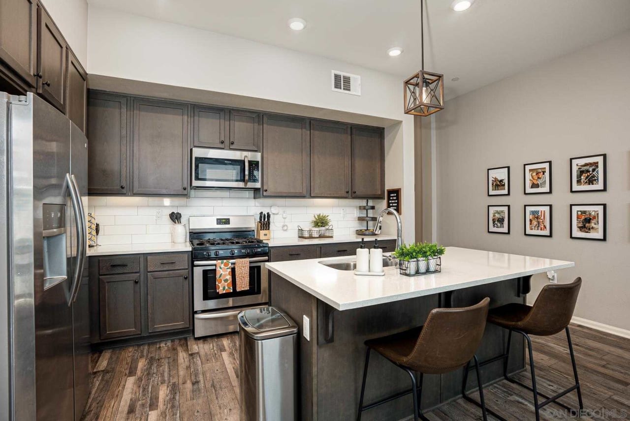 About Us - Velocity Realty