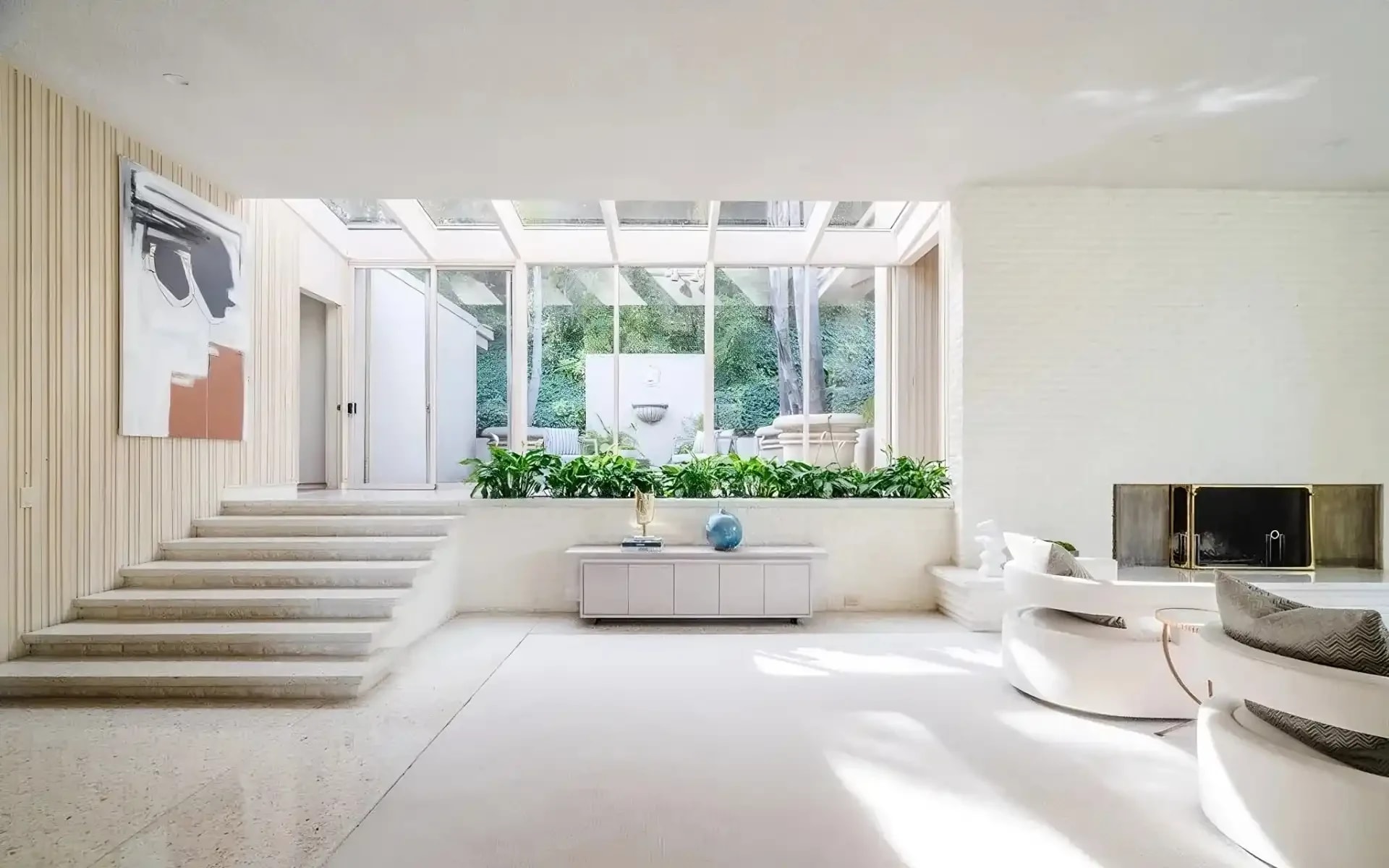 Jen Lana Roa | Los Angeles California Real Estate Agent