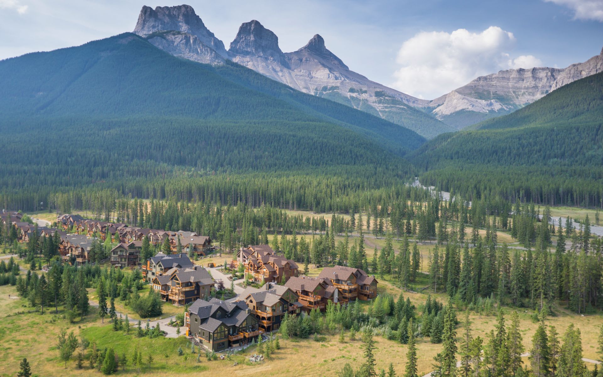 Canmore Homes for Sale | Luxury Real Estate Listings | Vincent & Wright ...
