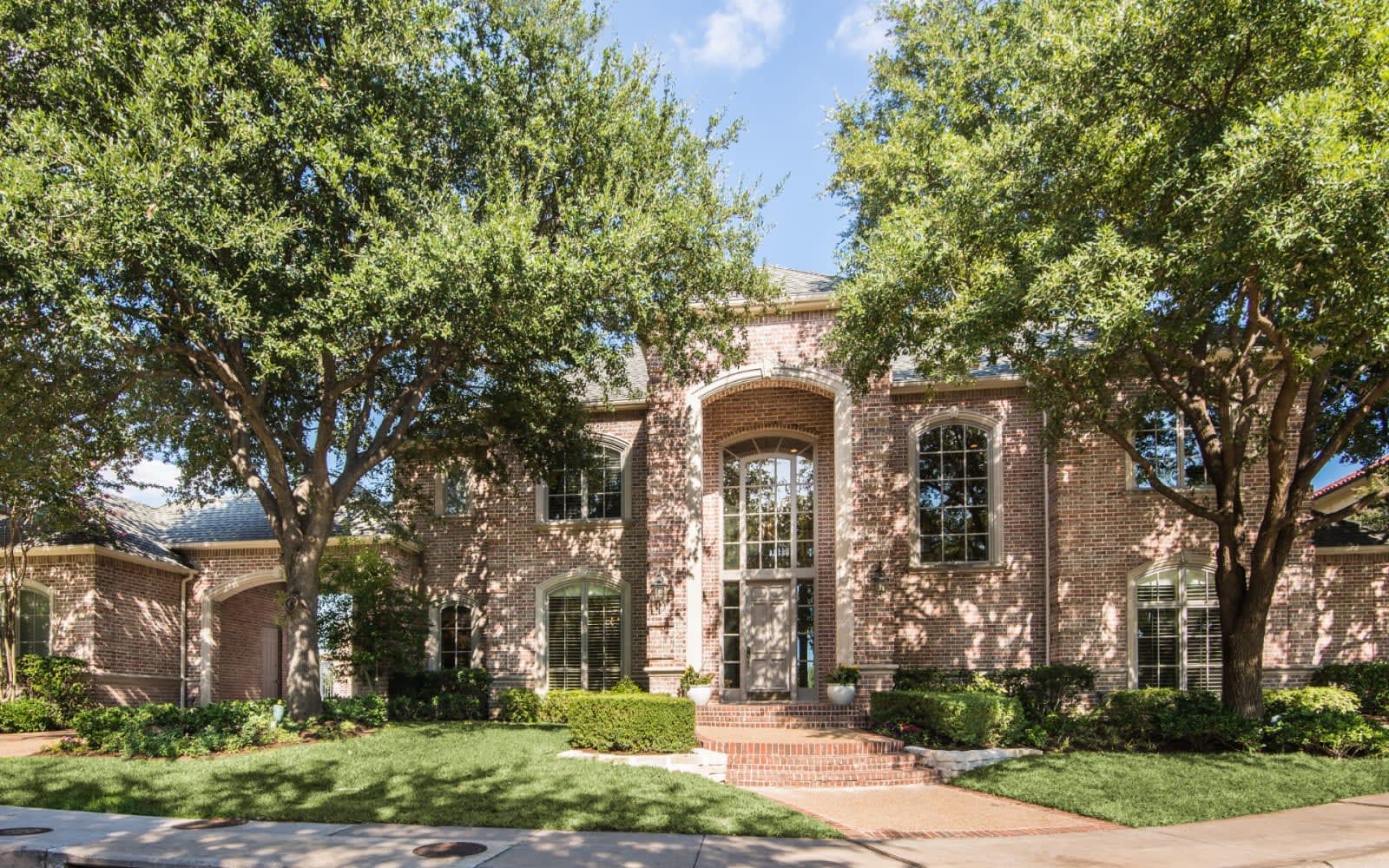 Plano Homes For Sale | Tiffany and Brandon Hawkins
