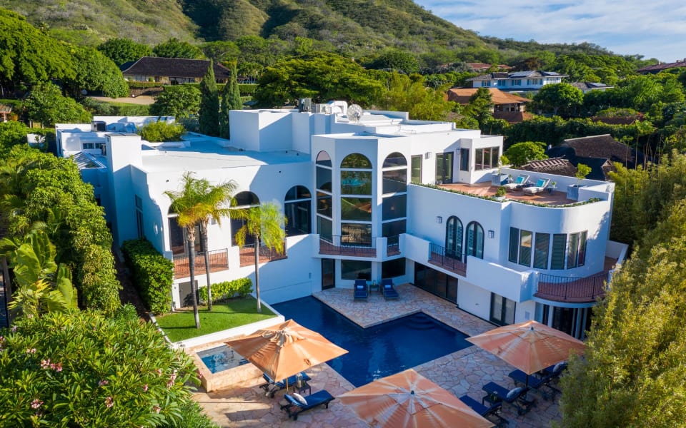 Honolulu Real Estate Agent | Tracy Allen | Hawaii Realtor Near Me