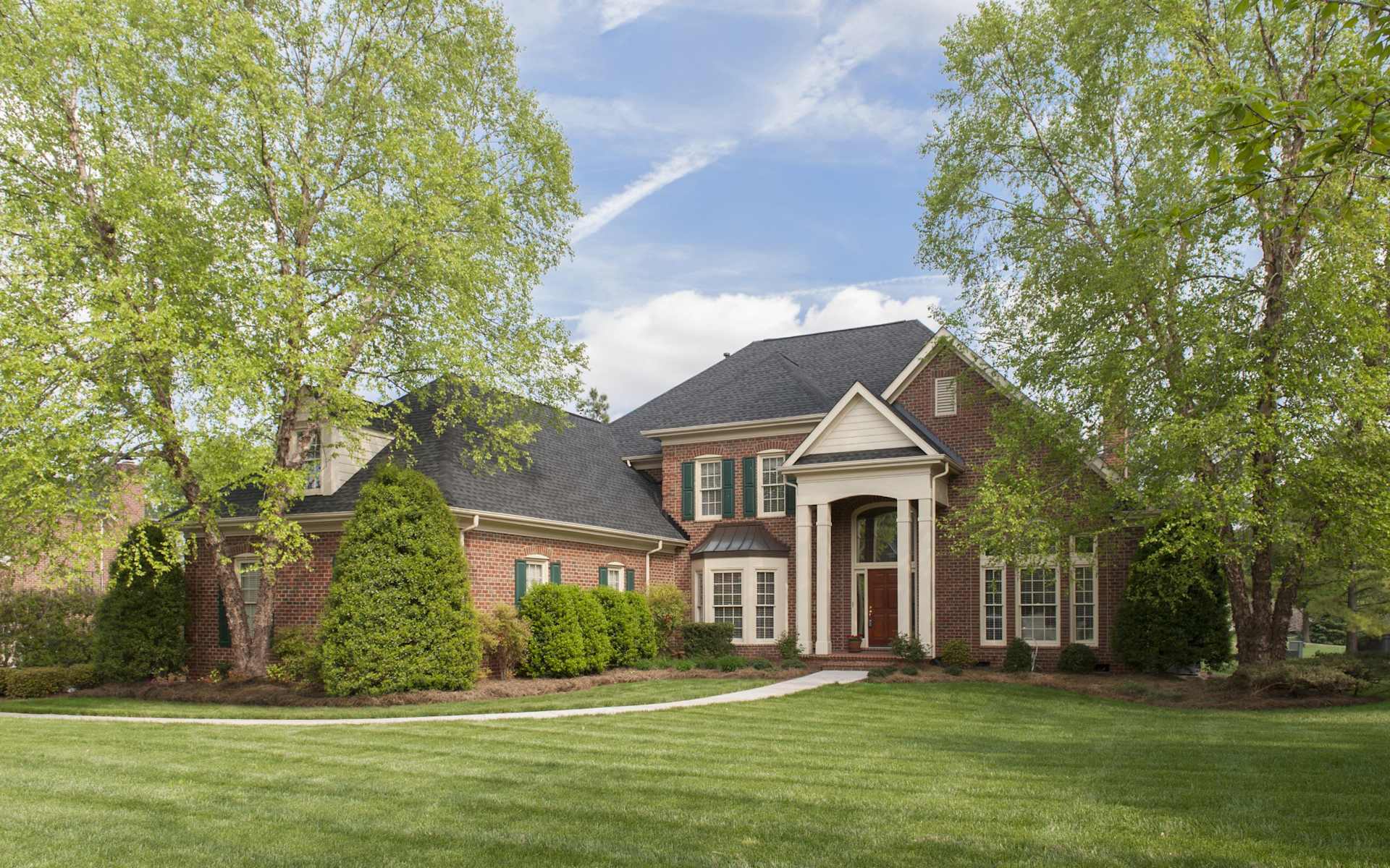 Meet the Jaclyn and Susan Missouri Real Estate Group