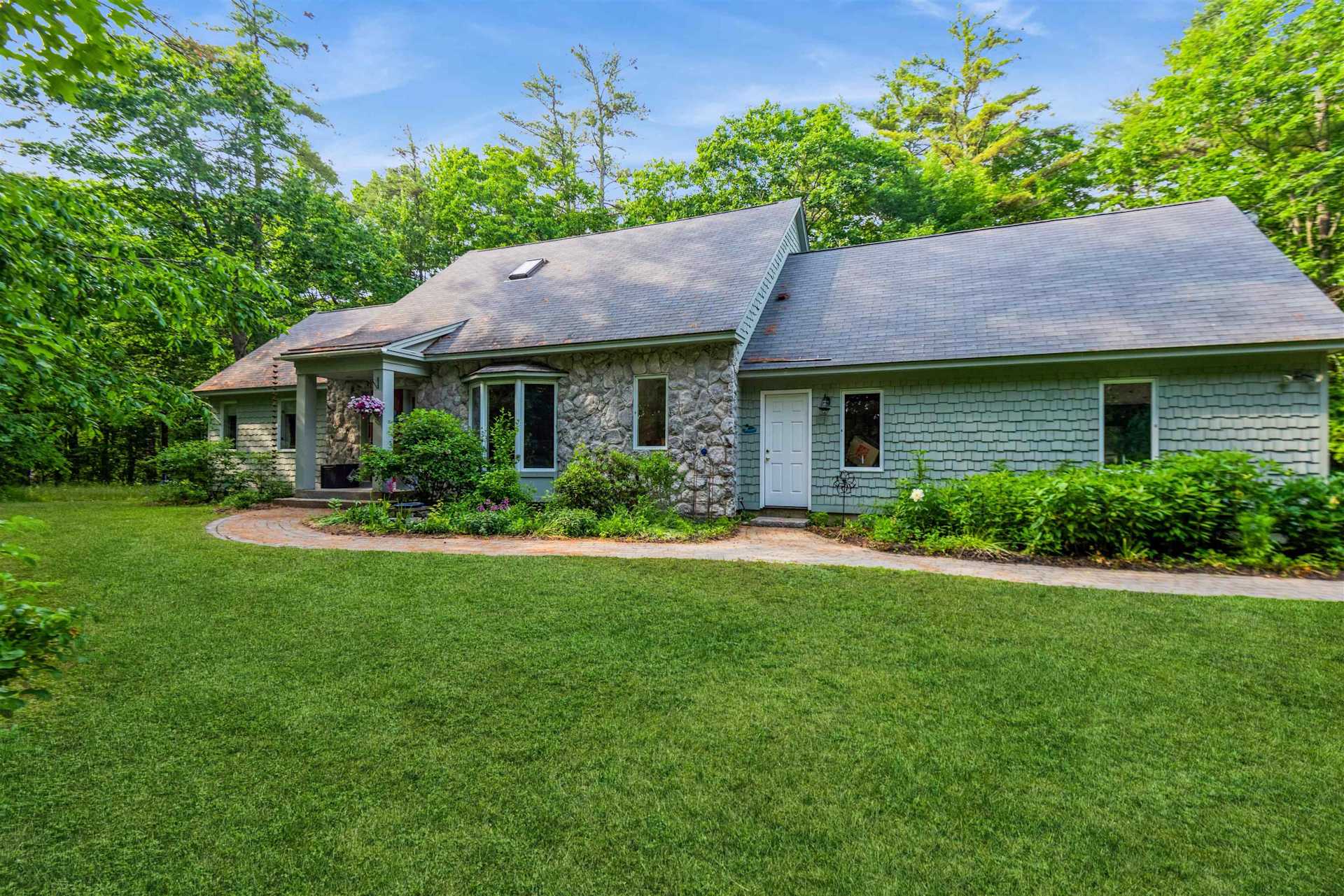 Properties for Sale in NH | Mulligan Property Group