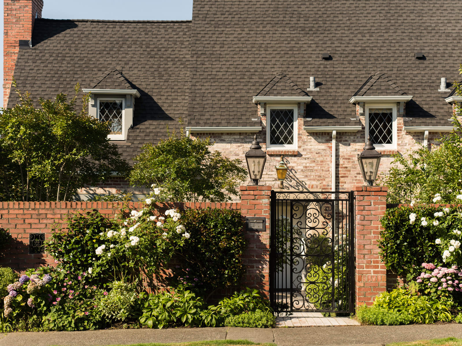 Compass Bridge Loan | Tamas Batyi