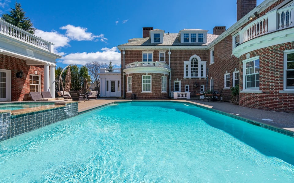 Home Valuation | Deborah M. Gordon Team | Massachusetts Real Estate Agent