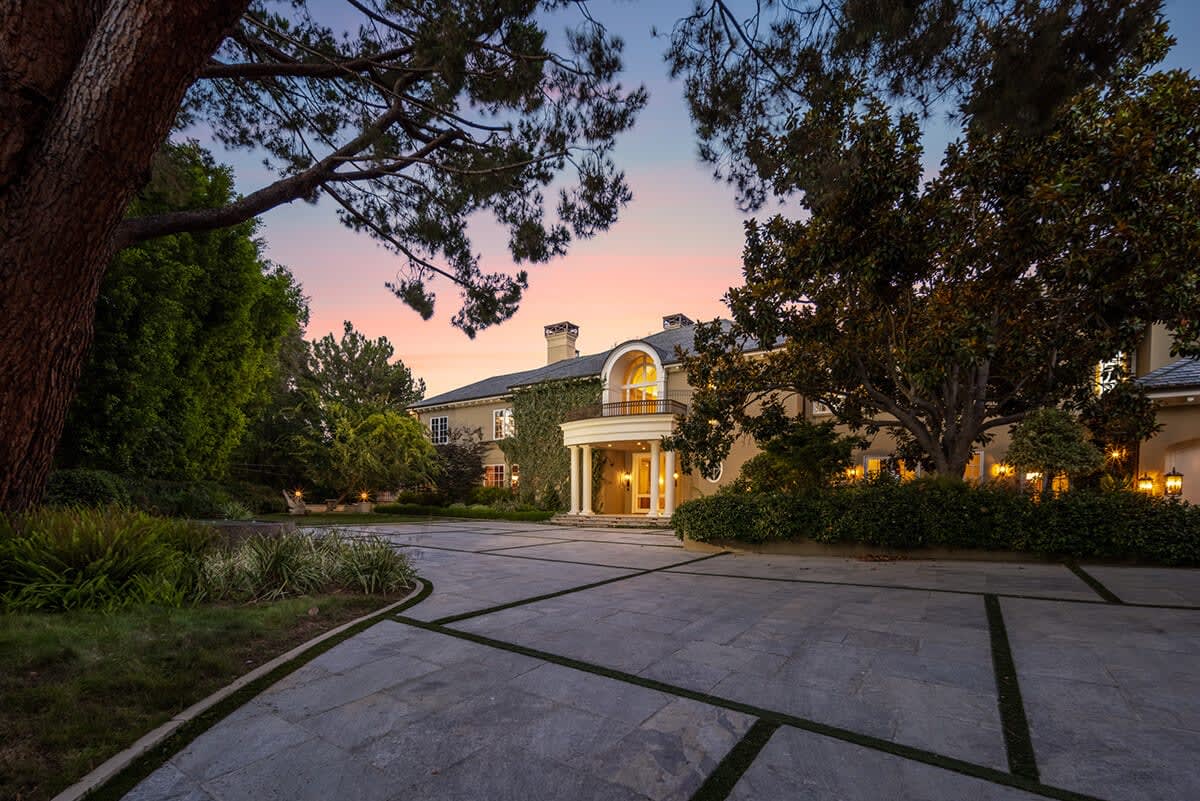 About SIR | California Real Estate Agent | Neyshia Go