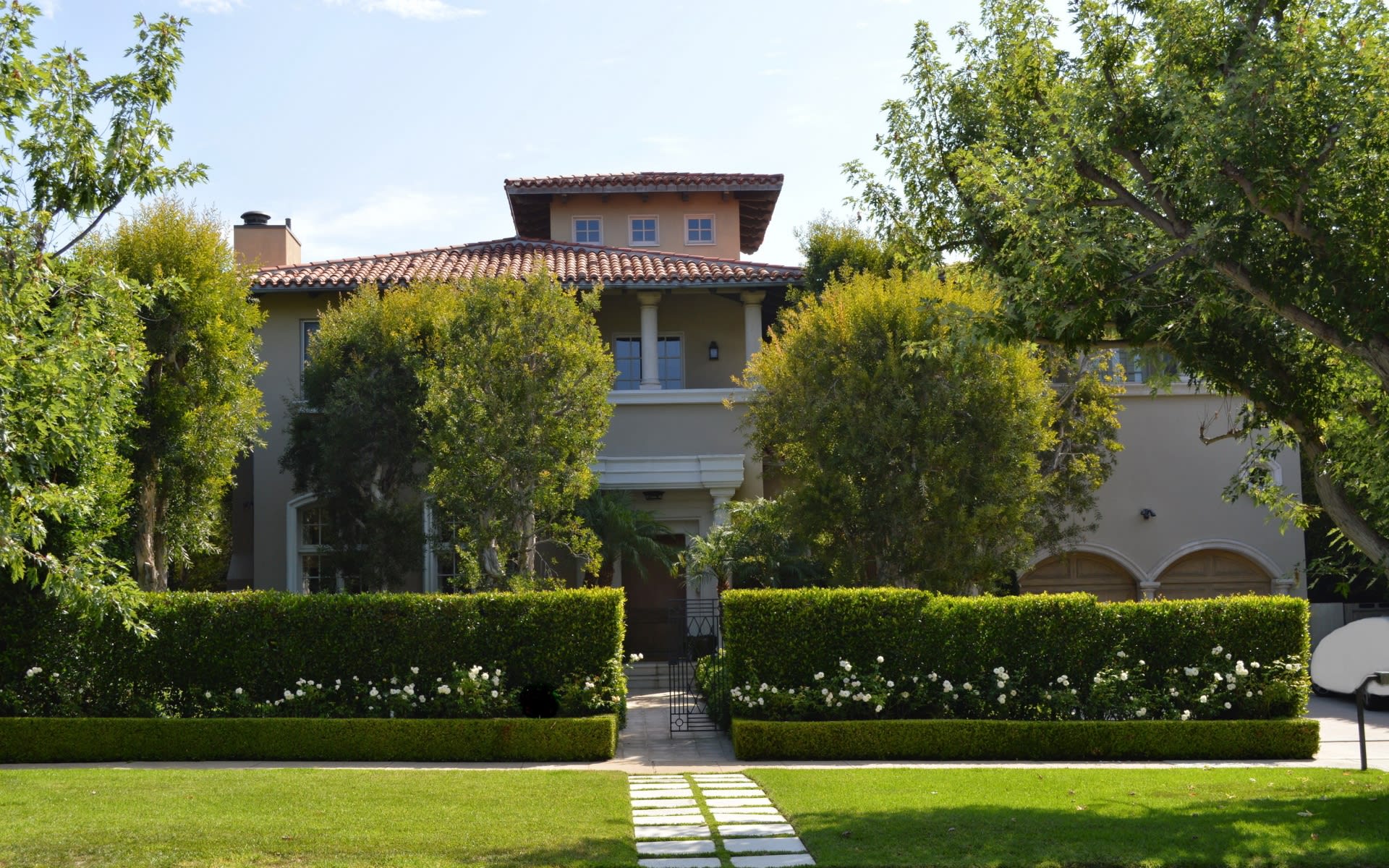 Selling |Paige & J. Sterling Bowers |Real Estate Experts