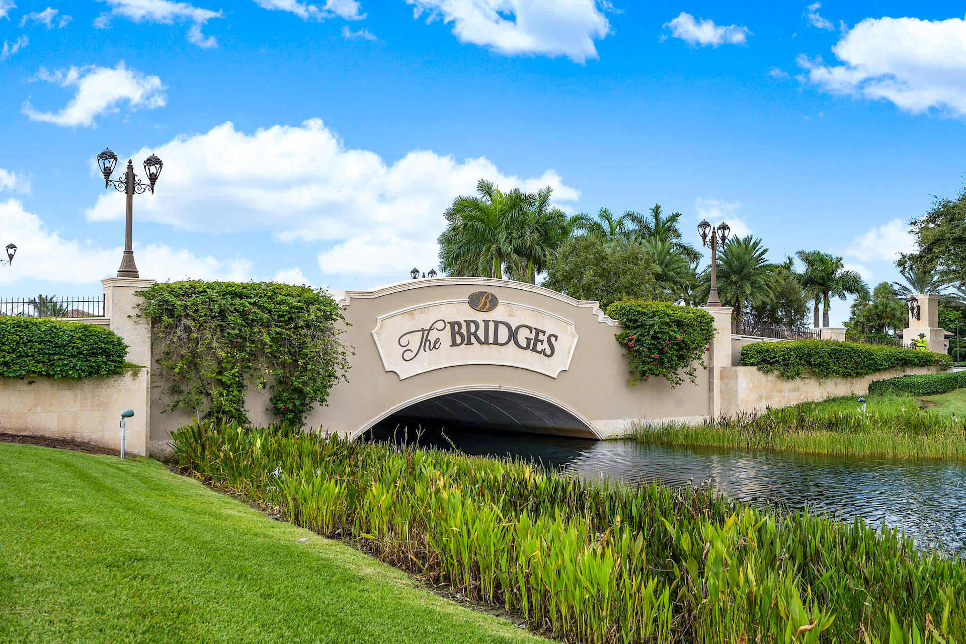Explore The Bridges Community | Bridges Living