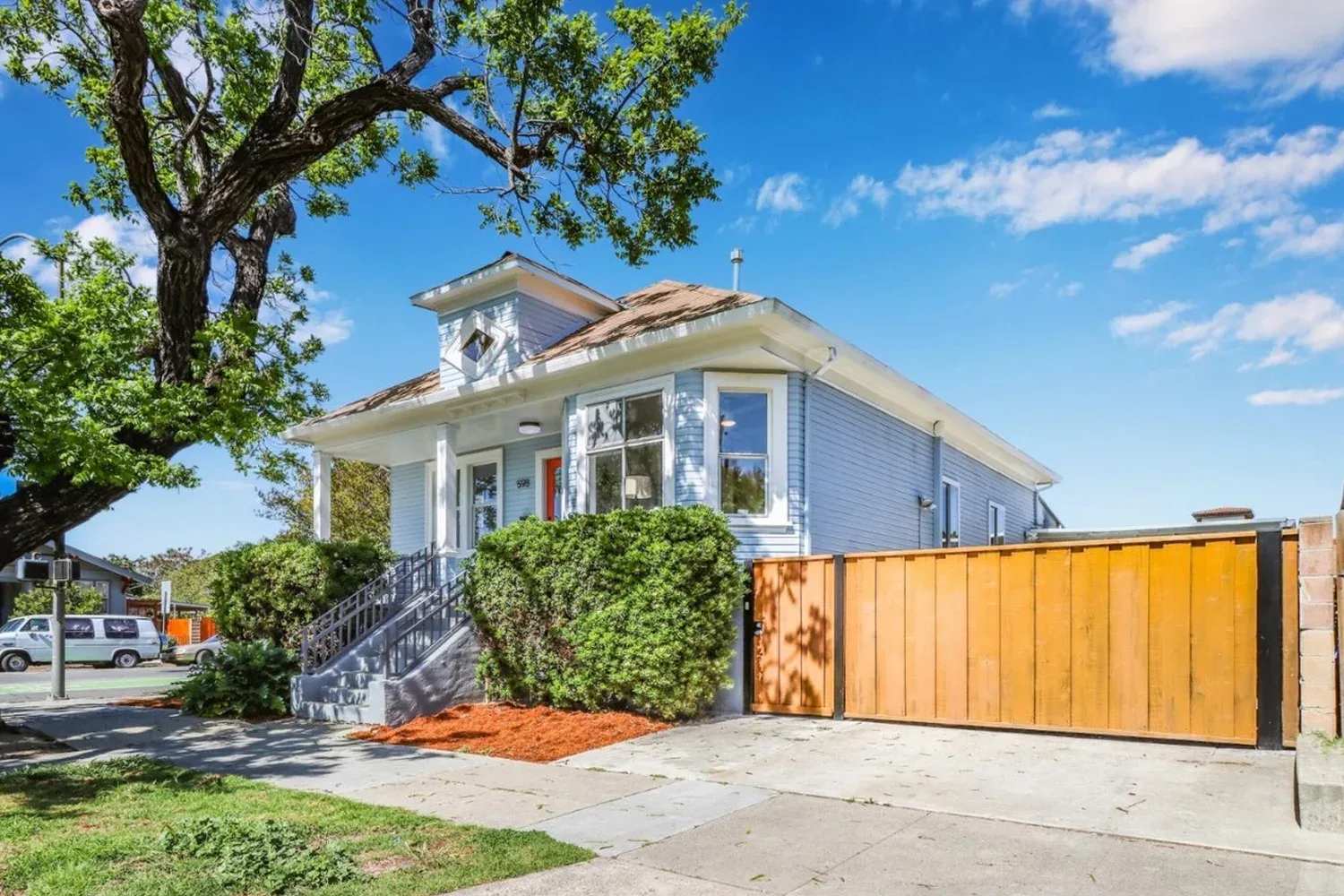 598 N 11th St | The Oldham Group